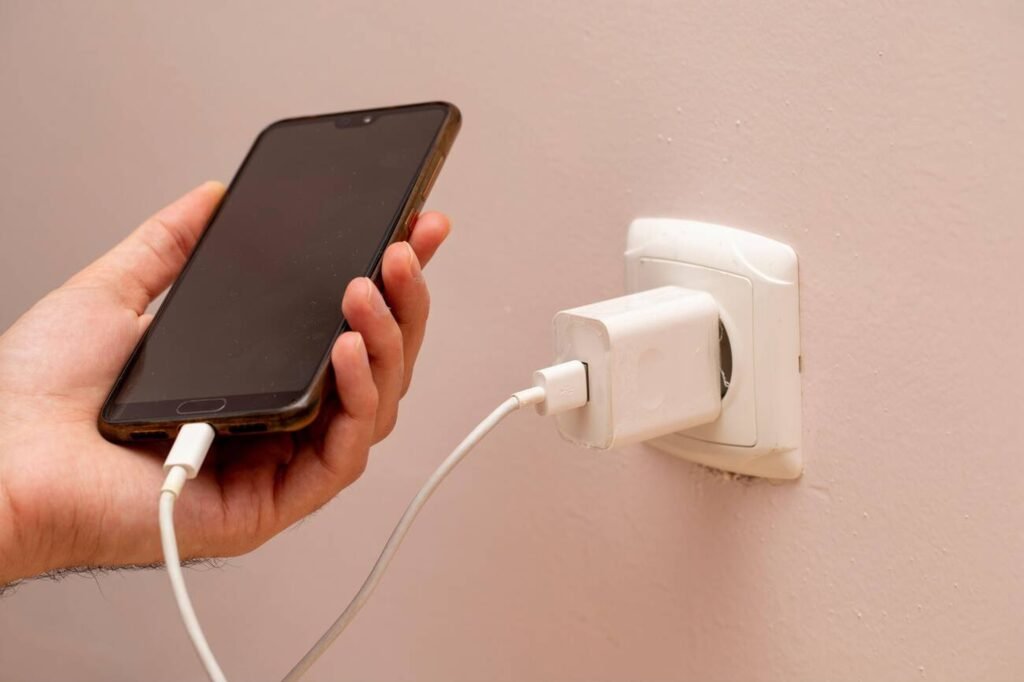 Why Won’t Your Phone Charge? Diagnosing the Most Common Issues - Phone ...